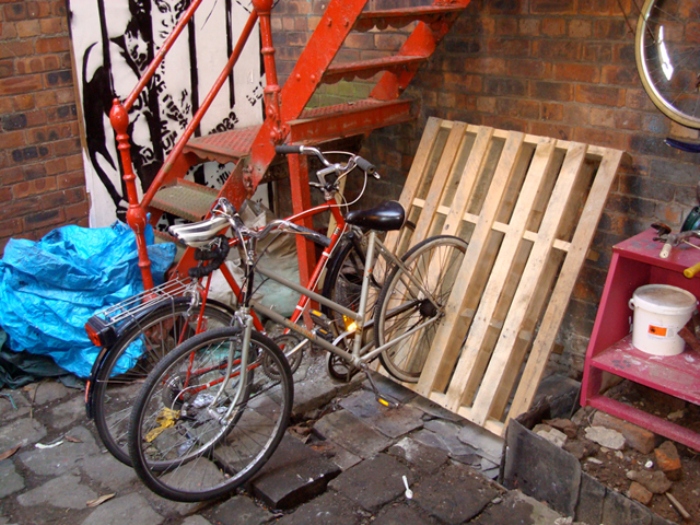 Bicicletário de pallets - Alô terra